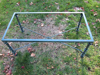 Talkative*TLC: DIY: Glass Coffee Table