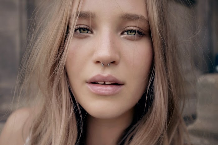 Chic Management: Jennifer Gilmore for Oracle Fox