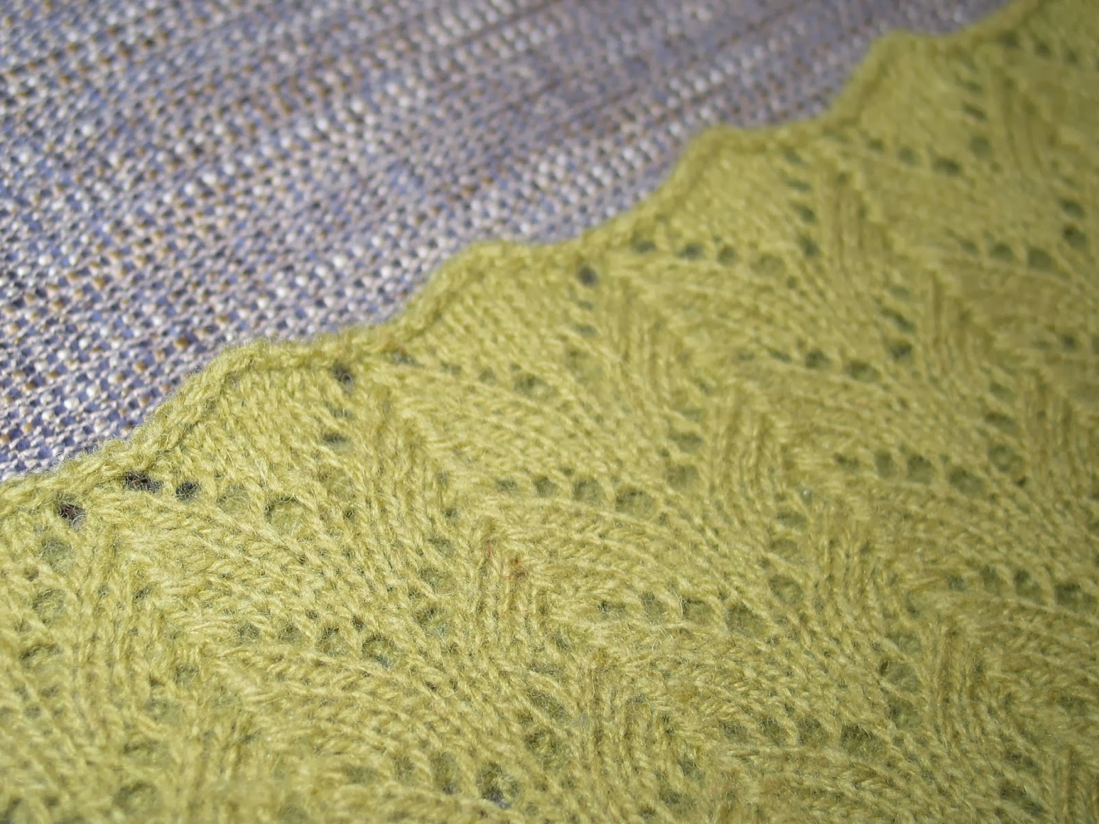Donna Smith Designs: Brake Cowl - A free knitting pattern