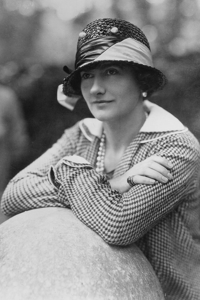26 Classy and Fabulous Photos of a Young Coco Chanel in the 1910s and ...