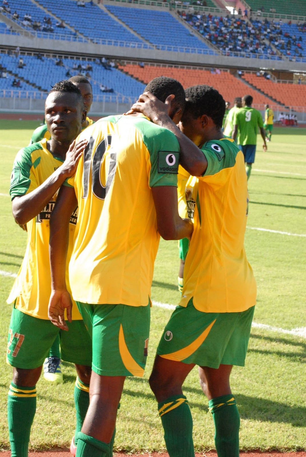 entertainment world: VIJIMAMBO: YANGA YAZIDI KUCHANJA MBUNGA, YAICHAPA ...