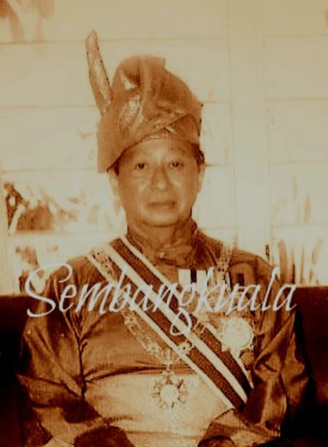 Payung Mahkota Dirgahayu Raja Melayu: Martabat Tengkolok Diraja Perak