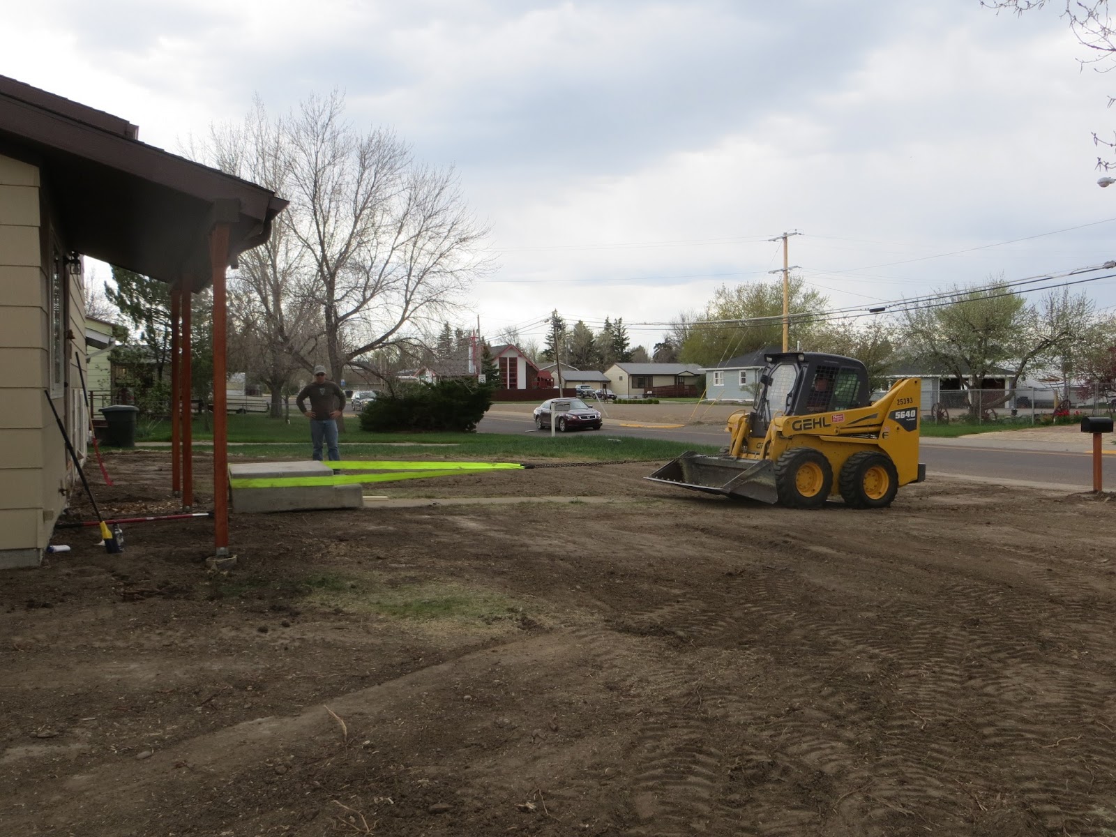 Life with the Houston's: Front yard demo.