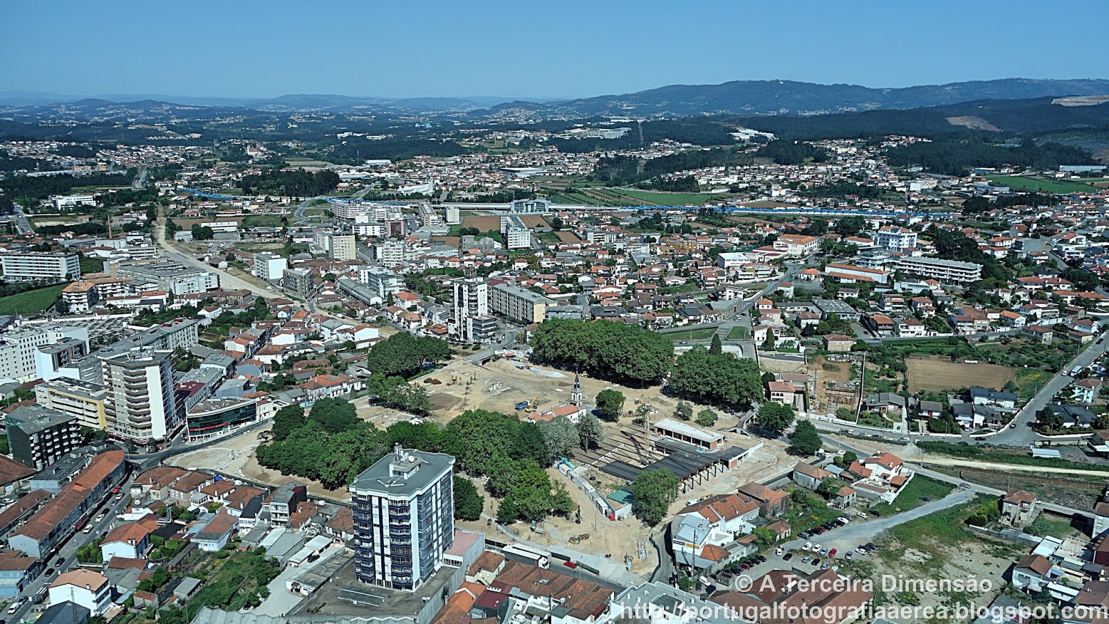 A Terceira Dimensão: Trofa