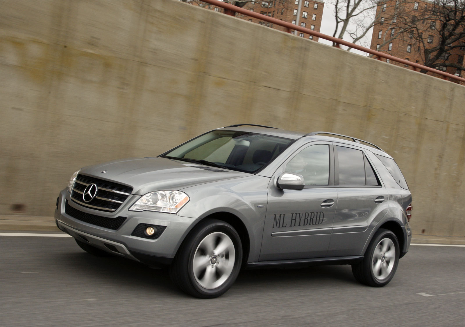 Sport Cars: Mercedes Benz ML450 Hybrid Hd Wallpapers 2011