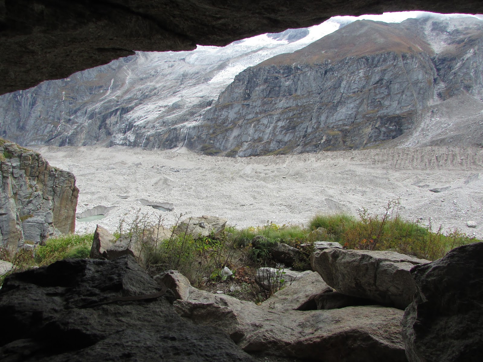 Shaktanand: The Himalayan Mystic Cave