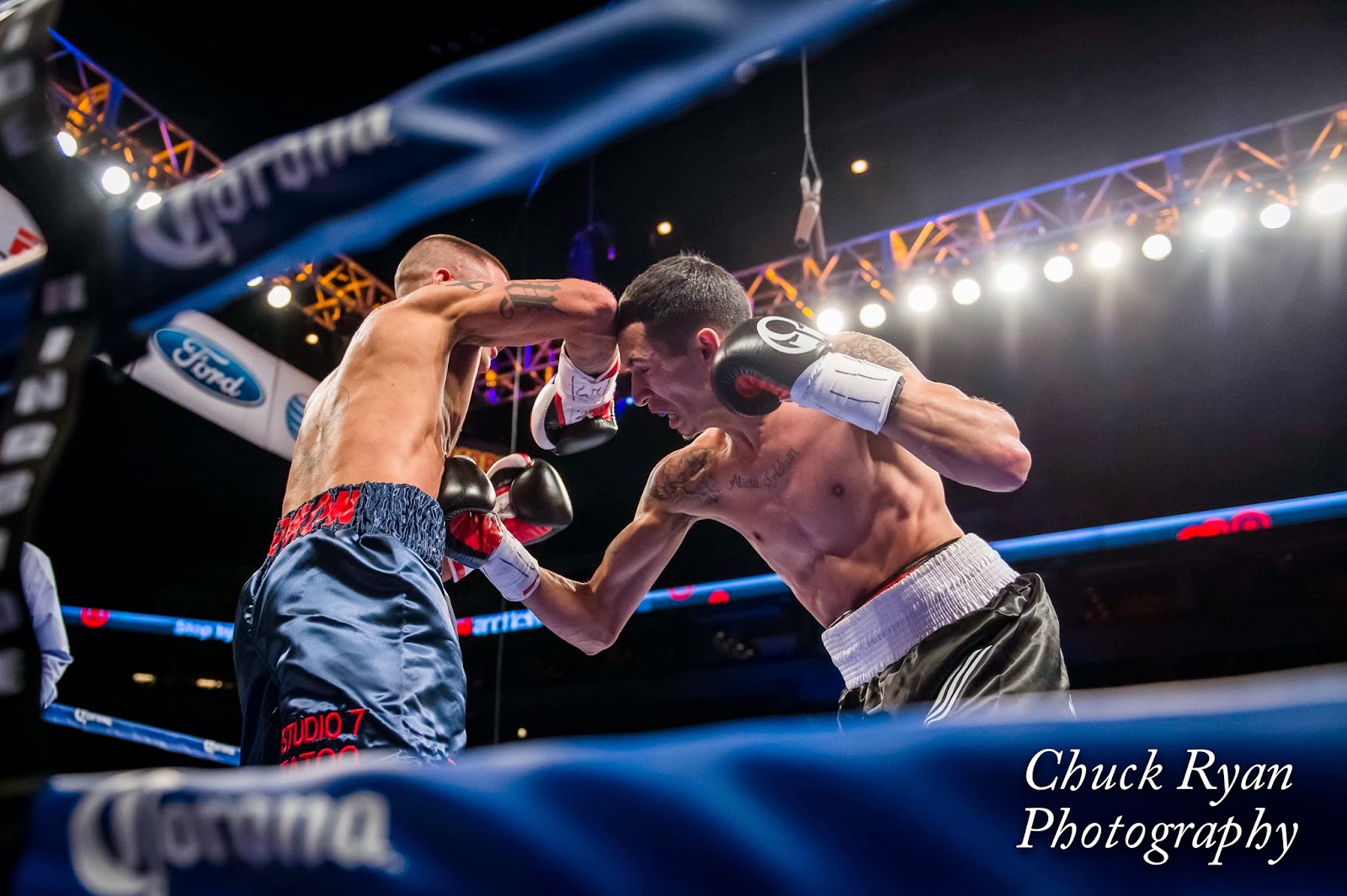 CIIcanoe...: ESPN Friday Night Fights at the Target Center ...