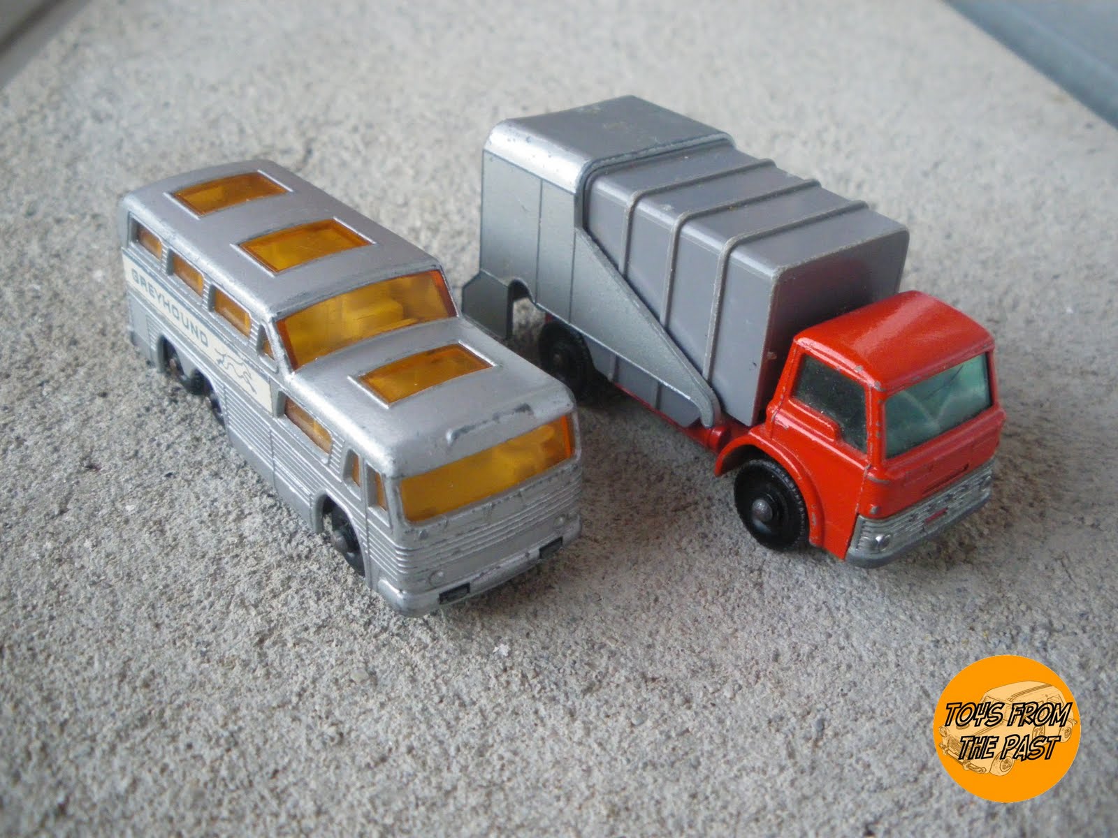 Toys from the Past: #101 MATCHBOX – REFUSE TRUCK and COACH (Nrs. 7 and ...