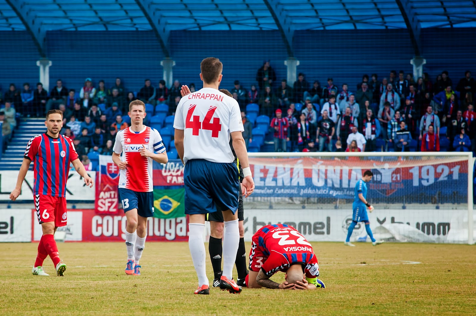 Sports, Groundhopping: FK Senica - FC ViOn Zlaté Moravce, Corgon Liga ...