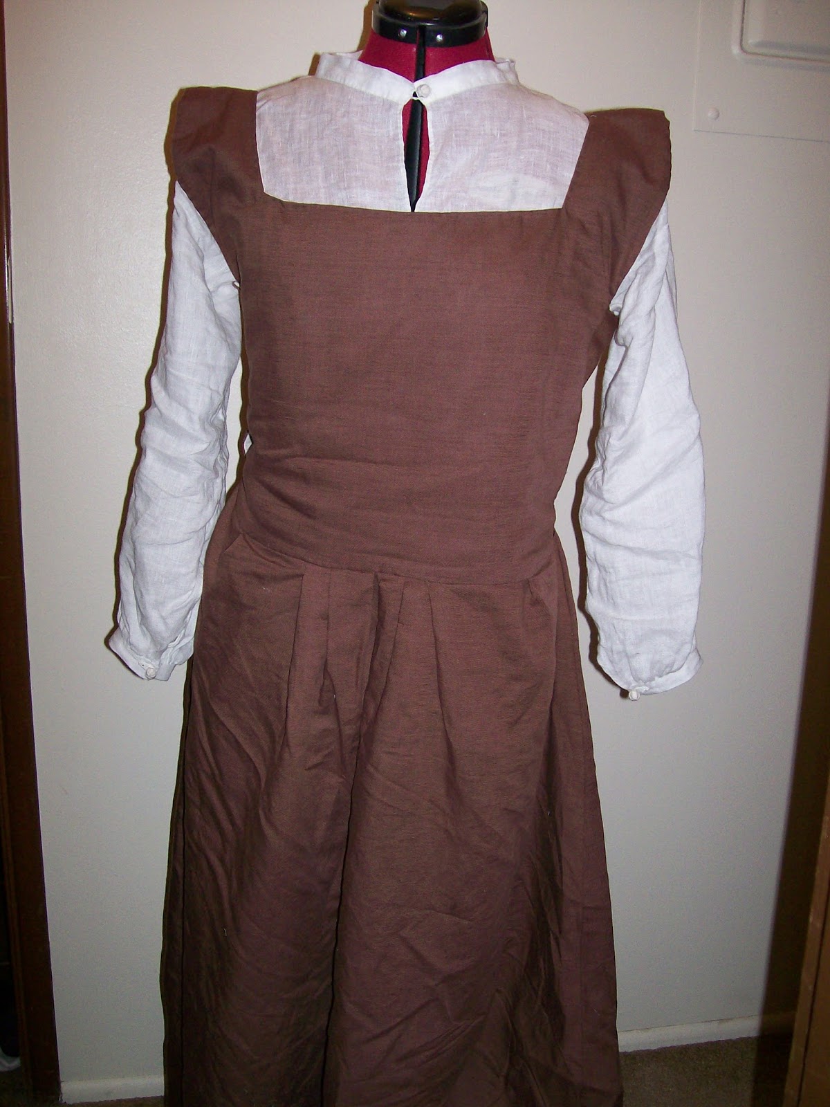 Tudor Ensemble | Beth's Bobbins