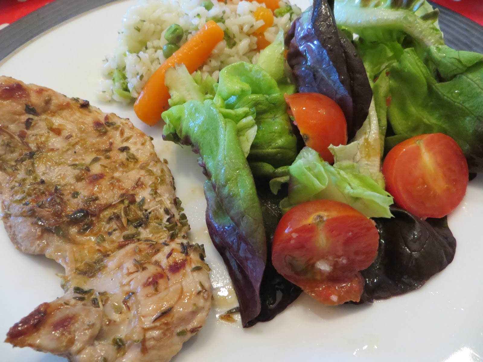 Su Delícia: Febras grelhadas com arroz de legumes e salada