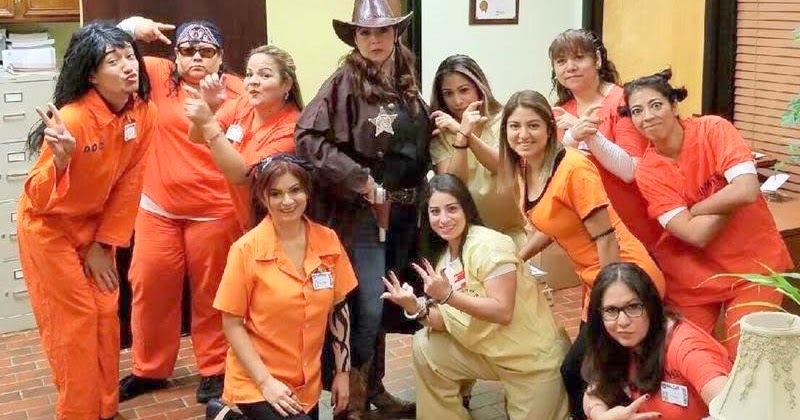 EL RRUN RRUN: TAX OFFICE STAFF WINS RRUNRRUN'S HALLOWEEN CONTEST