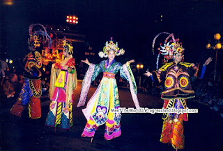 Meet The World: The Mulan Parade at Disneyland - 1998
