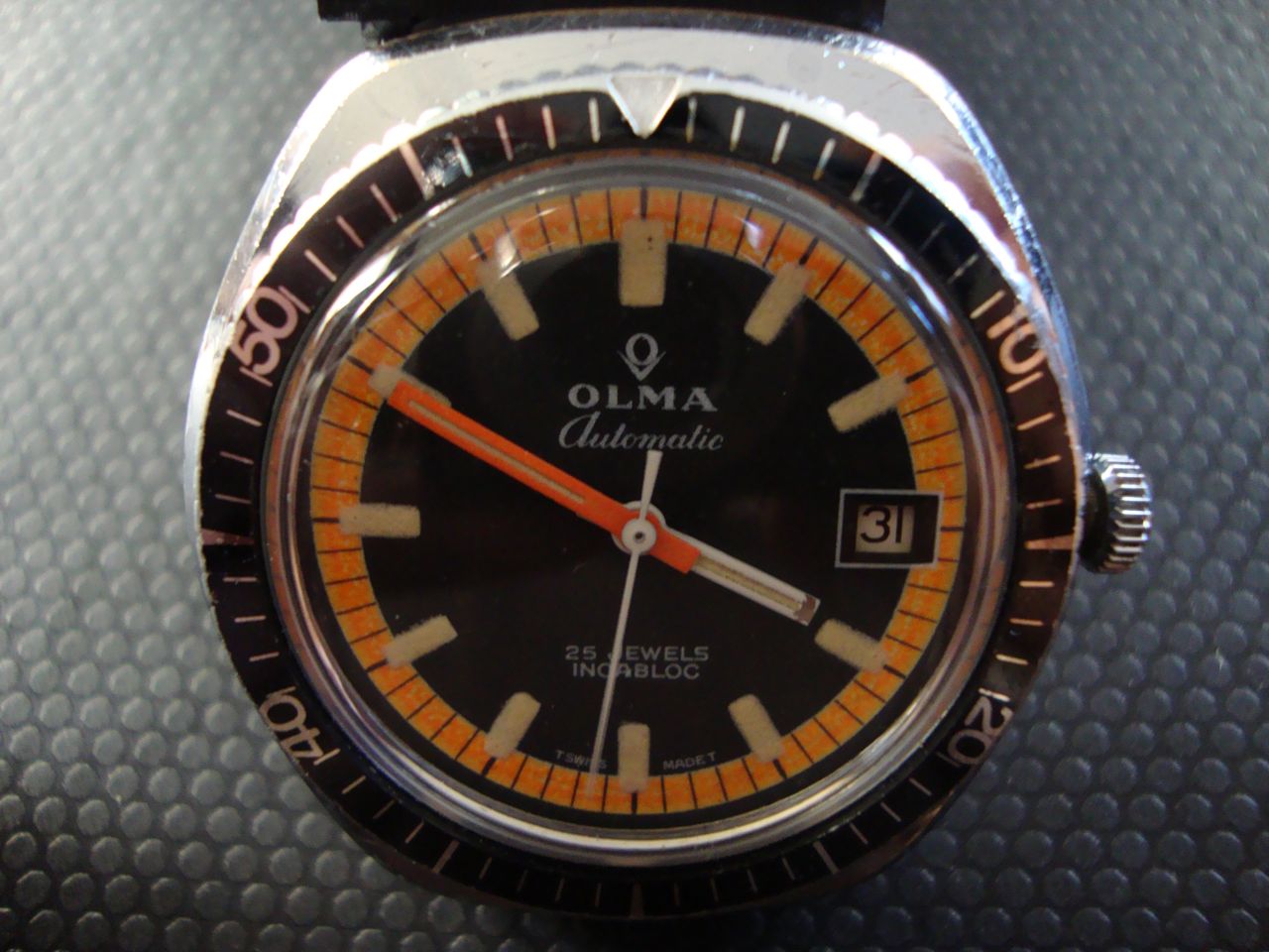 LA Vintage Time: OLMA Black and Orange Diver