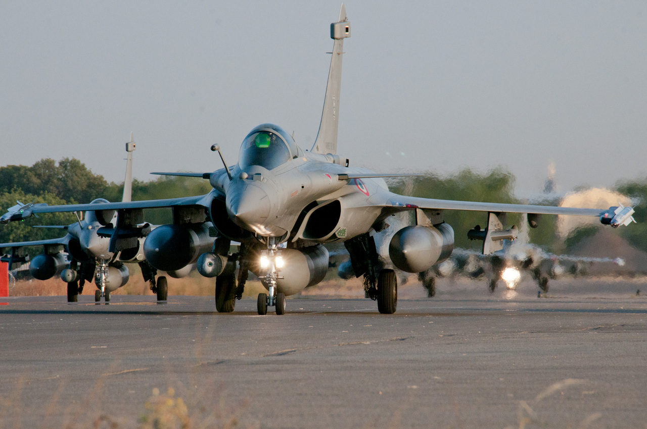 Jet & Prop by FalkeEins: First Rafale sorties of Operation Serval over ...