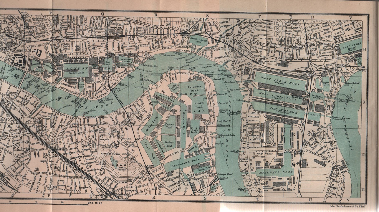 Urban Wandering: London Docklands | In Search of Space