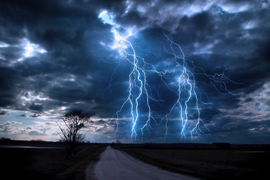 El Magazin de Merlo: ¿Son peligrosos los rayos y los truenos?