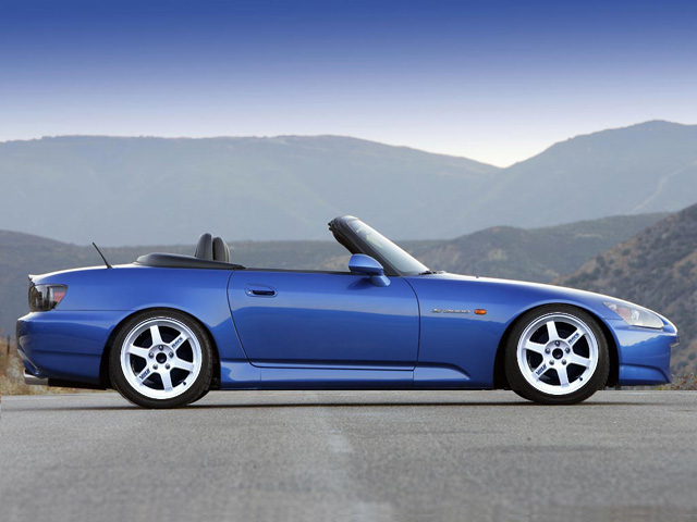 RESPECT Volk Racing: Blue S2000 on white TE-37s