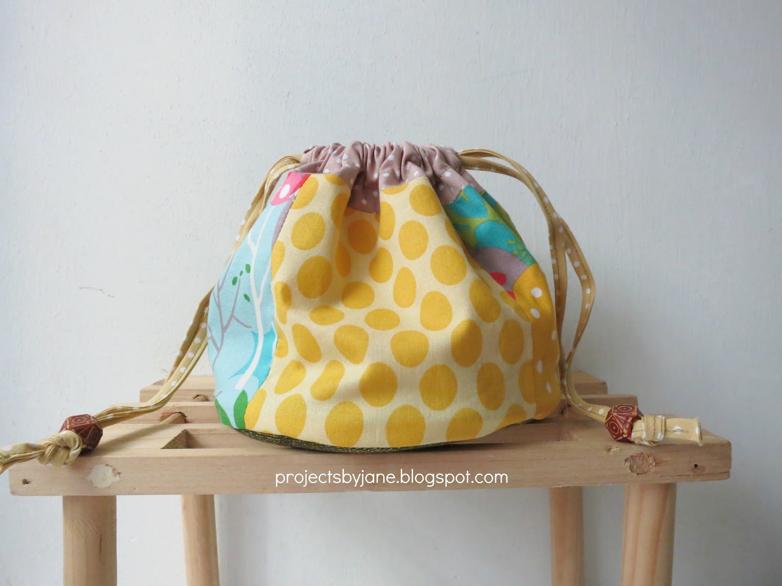 Three Ways To Draw A Pouch | Projects by Jane