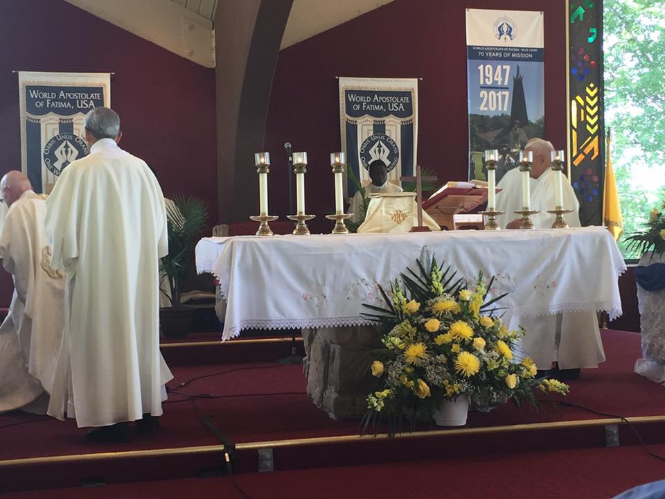 CHRIST IS OUR LIFE: Fatima Day at The Blue Army Shrine