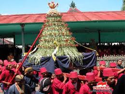 Dhukun Web: Upacara Sekaten Grebeg Maulud