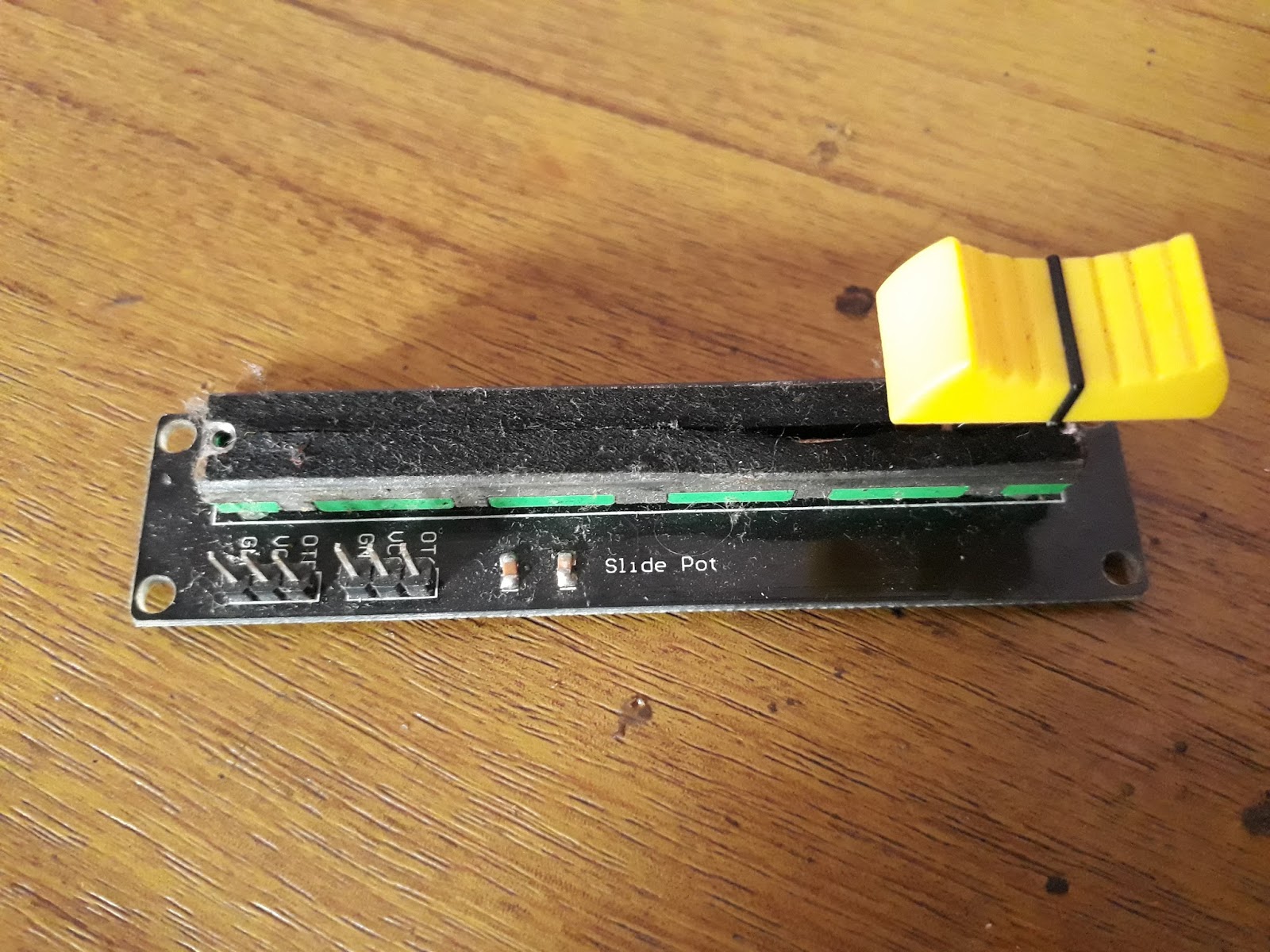 .: Cara Mengakses Slide Pot (Slider Potensio) Menggunakan Arduino