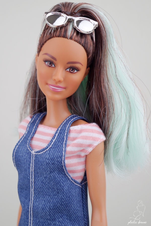 Plastic Dreams Dolls :: Barbie et miniatures: Fashionistas Barbie Doll ...