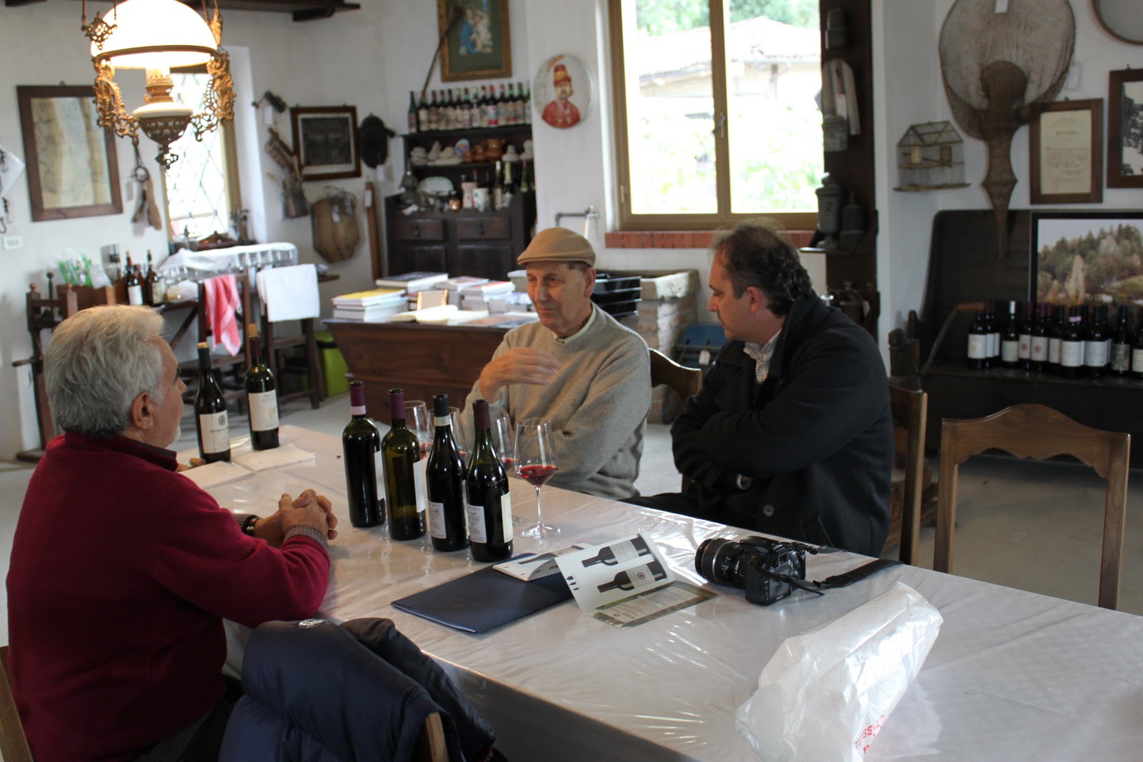 Nebbiolo Junkie: ...and on the 8th day God created Langhe