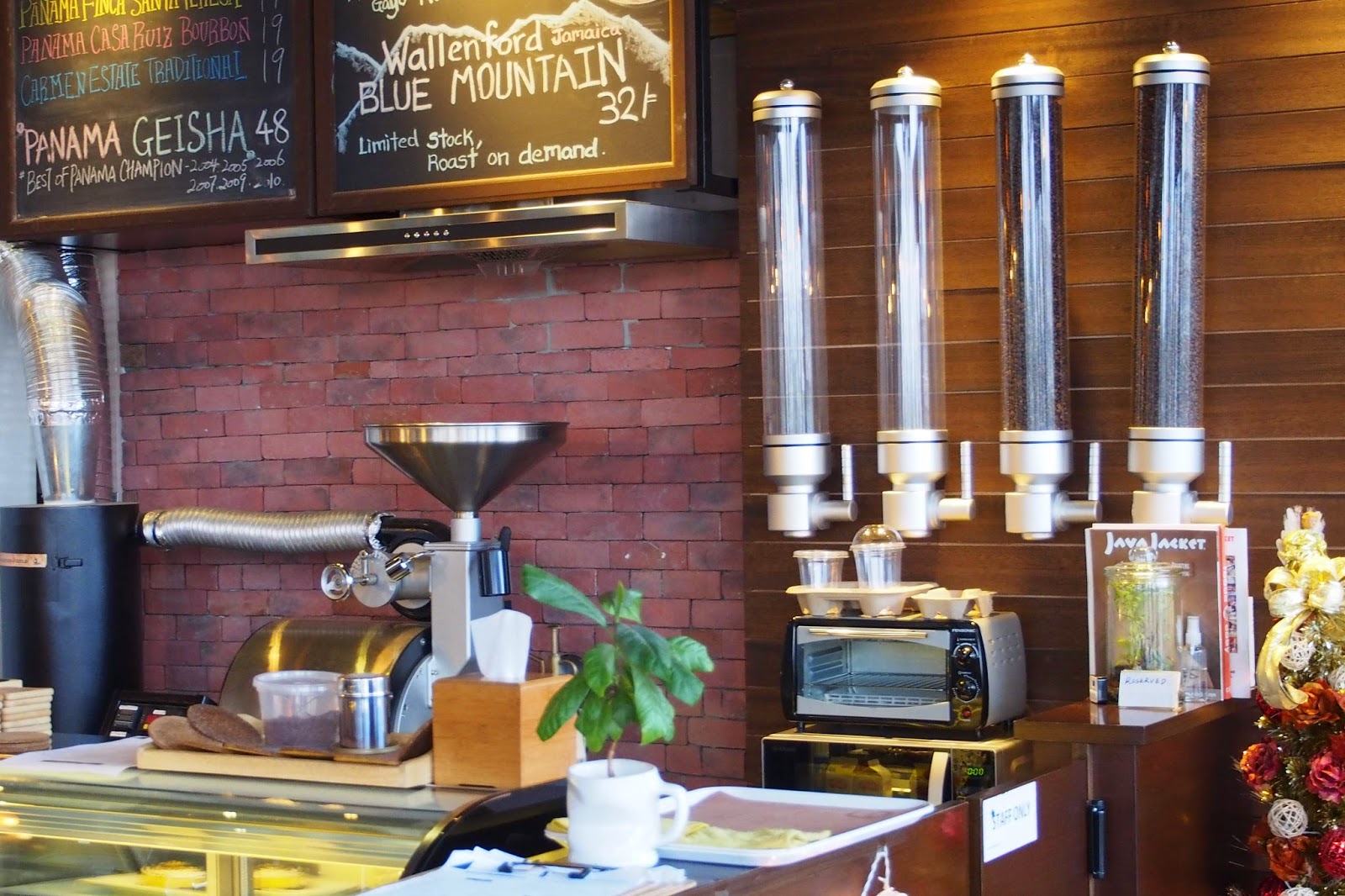 Kuching Cafes 2015 - Earthlings Coffee Workshop