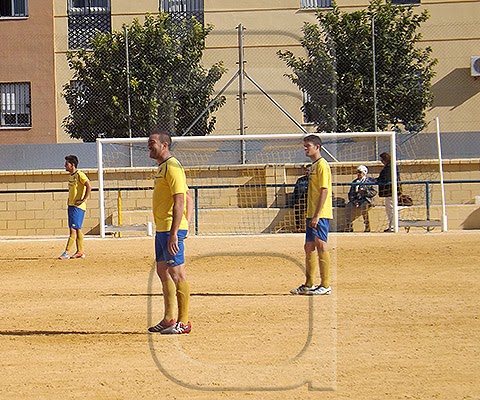 La Rociera estrena el año con una contundente victoria en Lucena, que ...