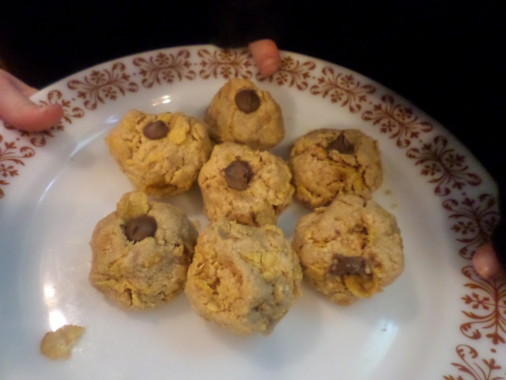 Tots and Me... Growing Up Together: Kids and a Mom in the Kitchen #82 ...