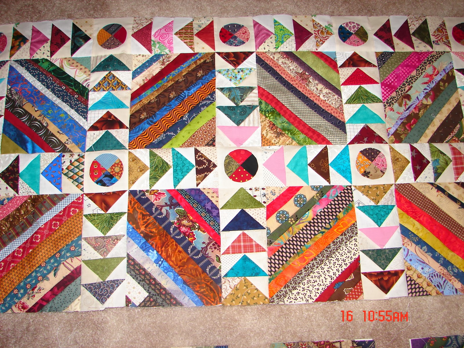 JulieKQuilts: Strings and scraps!