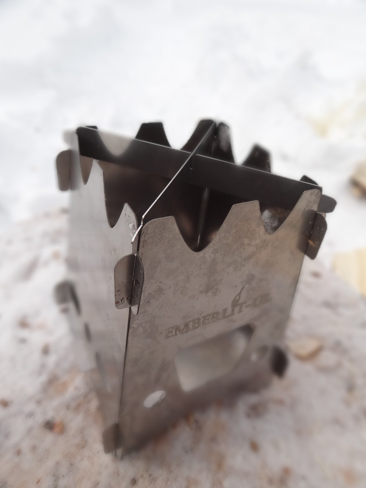 Tenkara Tracks: Emberlit UL Camp Stove Review