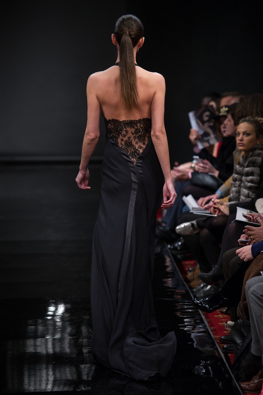 Claudine Ivari prêt à porter automne-hiver 2013-2014 - DAME SKARLETTE