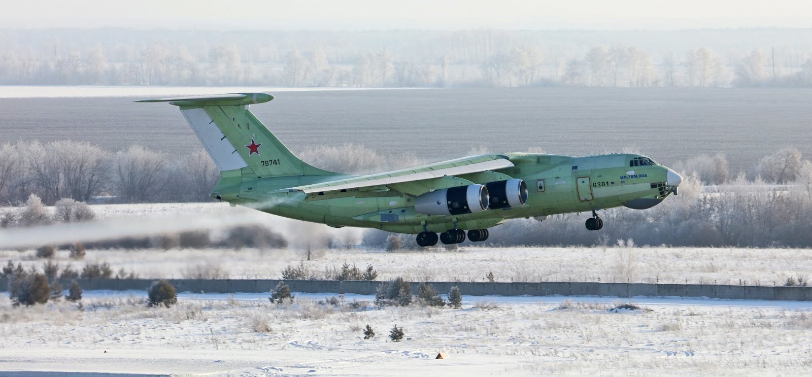 Historia y tecnología militar: Primer vuelo del avión cisterna Il-78M-90A