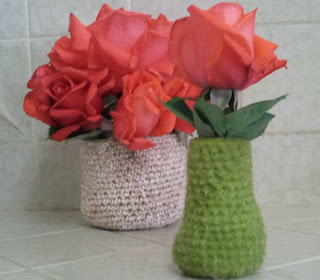 Crochet Dynamite: Crochet Vases: Something New to Think About