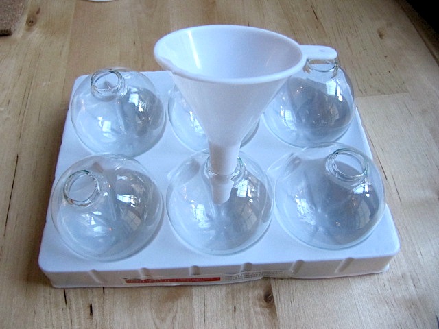 Sew Many Ways...: Fillable Glass Christmas Ornaments...Great Gift Idea