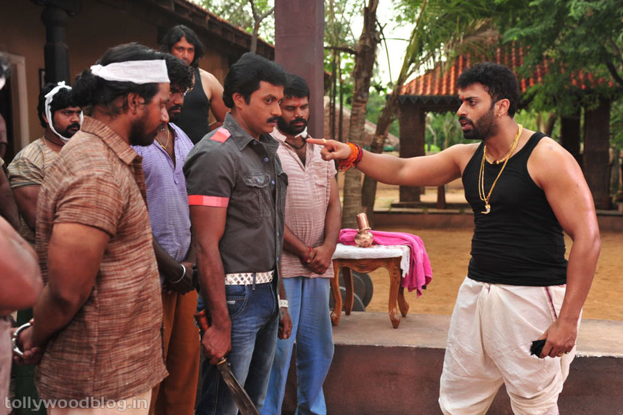 Poola Rangadu Movie New Photos stills Sunil Isha Chawla