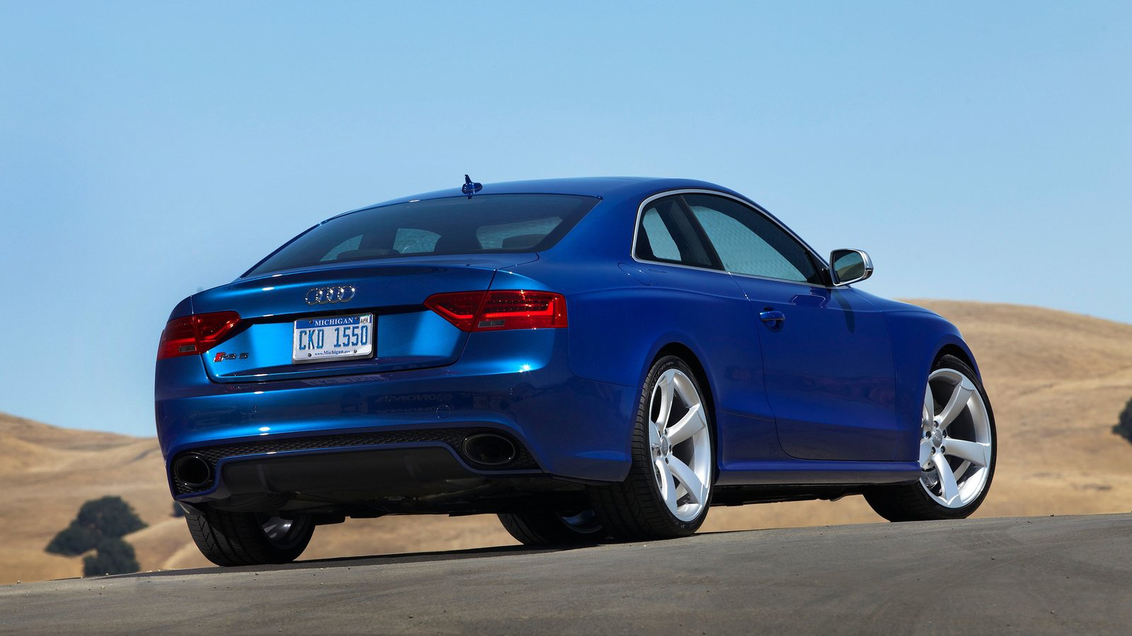 Car Wallpapers in Good Images: 2012 Audi RS5 V8 FSI