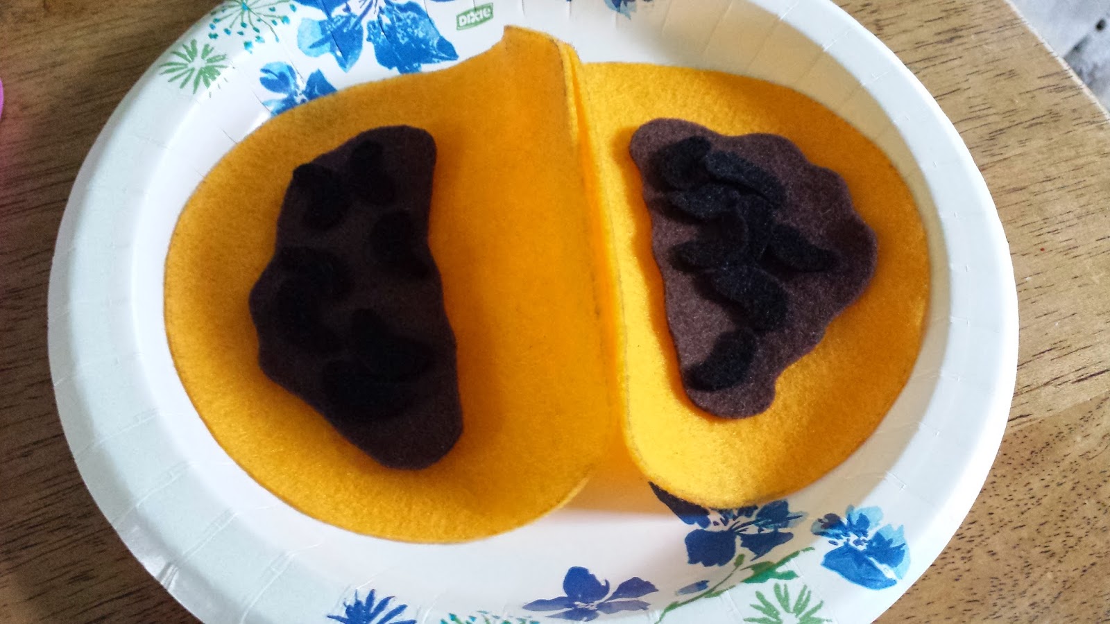 Munchkin and Bean: DIY Pretend Play Food: Tacos