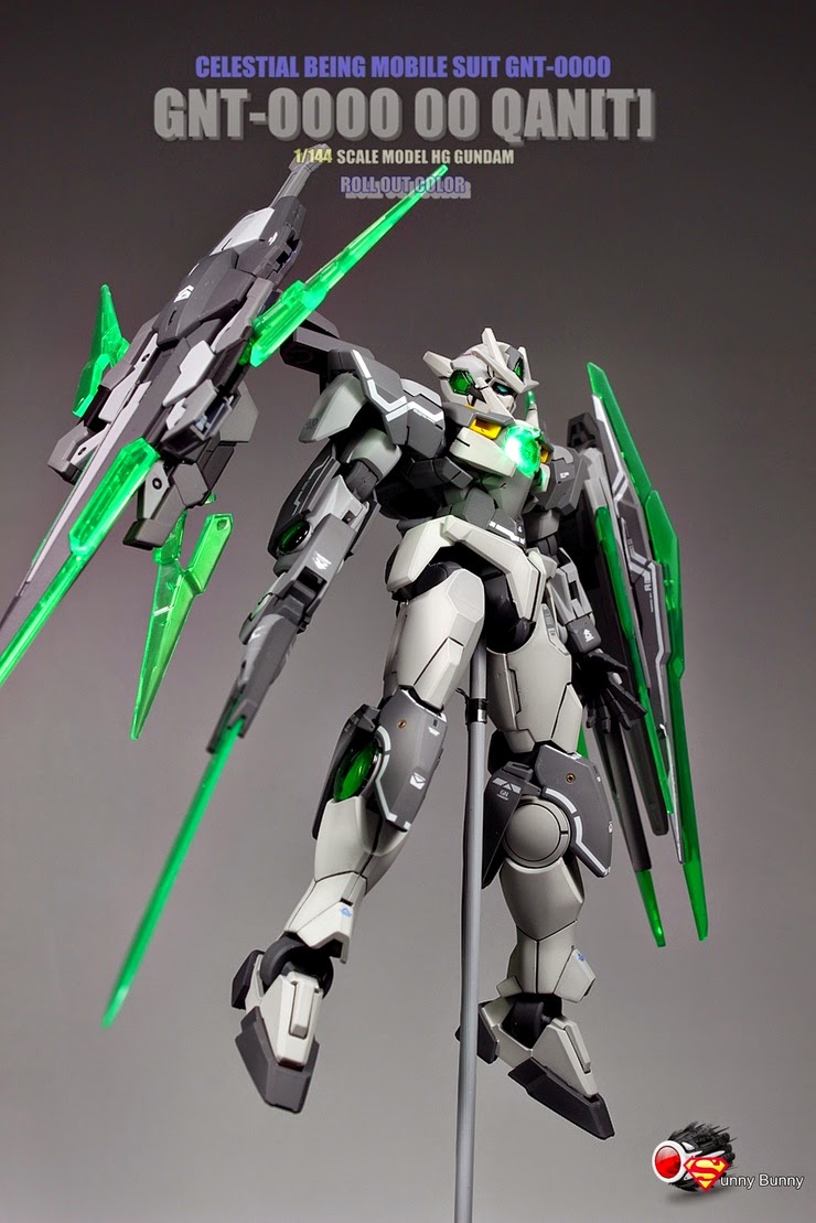 HG 1/144 00 Quanta with Full Saber Roll Out Colors Custom Build