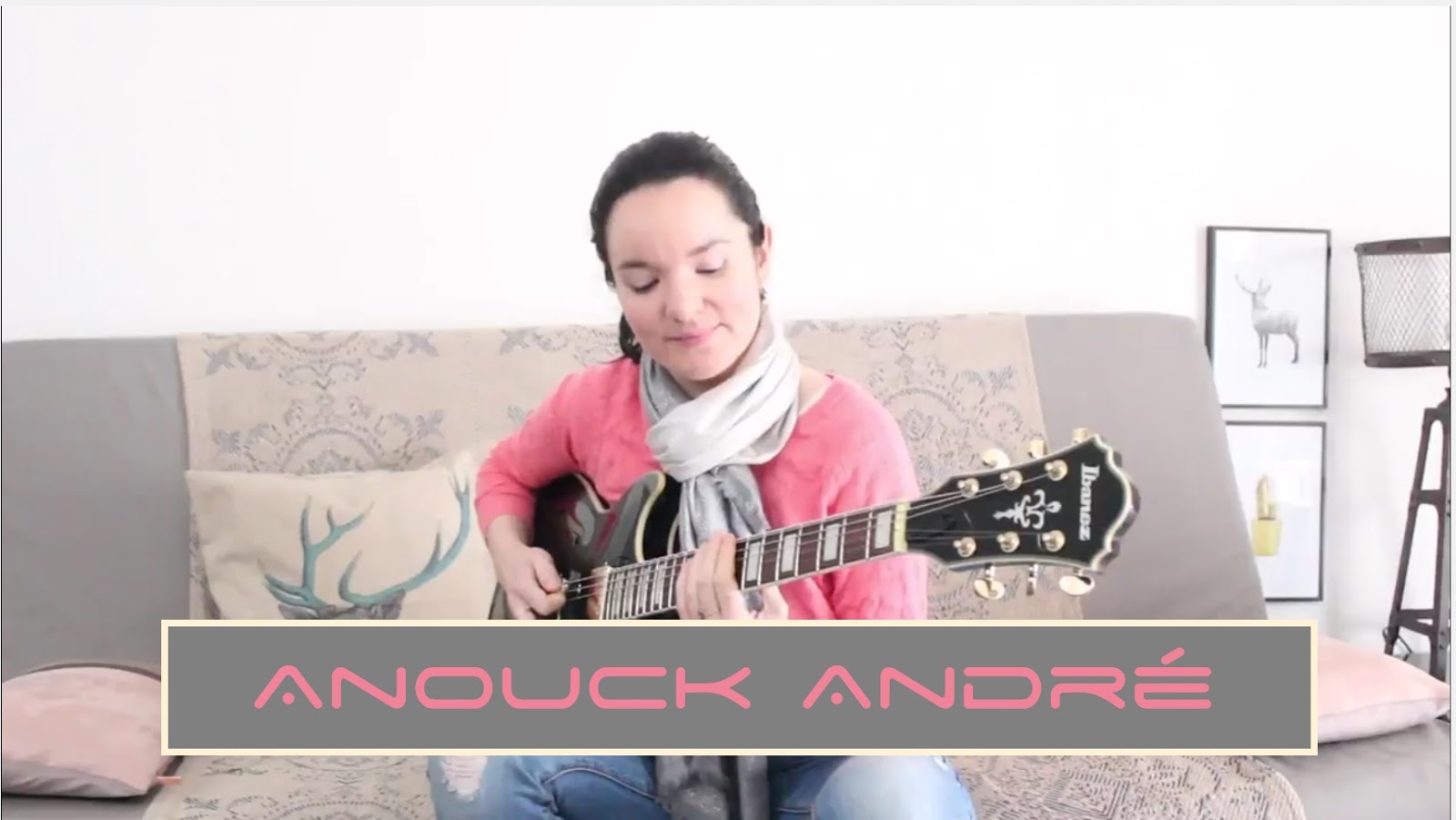 Anouck André: Fast Jazz Blues Lick in F - Here is a cool lick over a F7 ...
