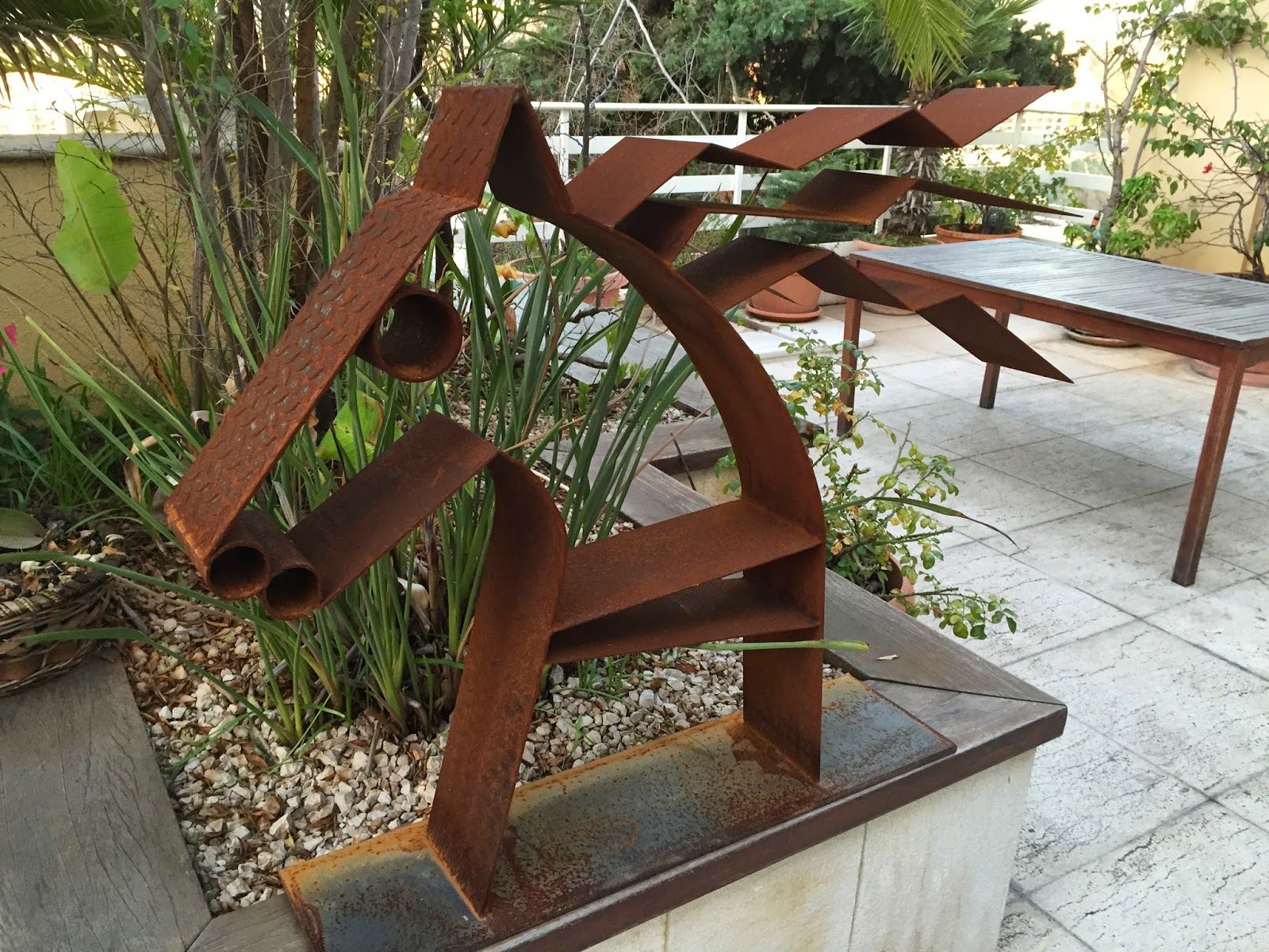 GEORGE MERHEB Contemporary Artist: URBAN ART- SCULPTURE A MARSEILLE ...