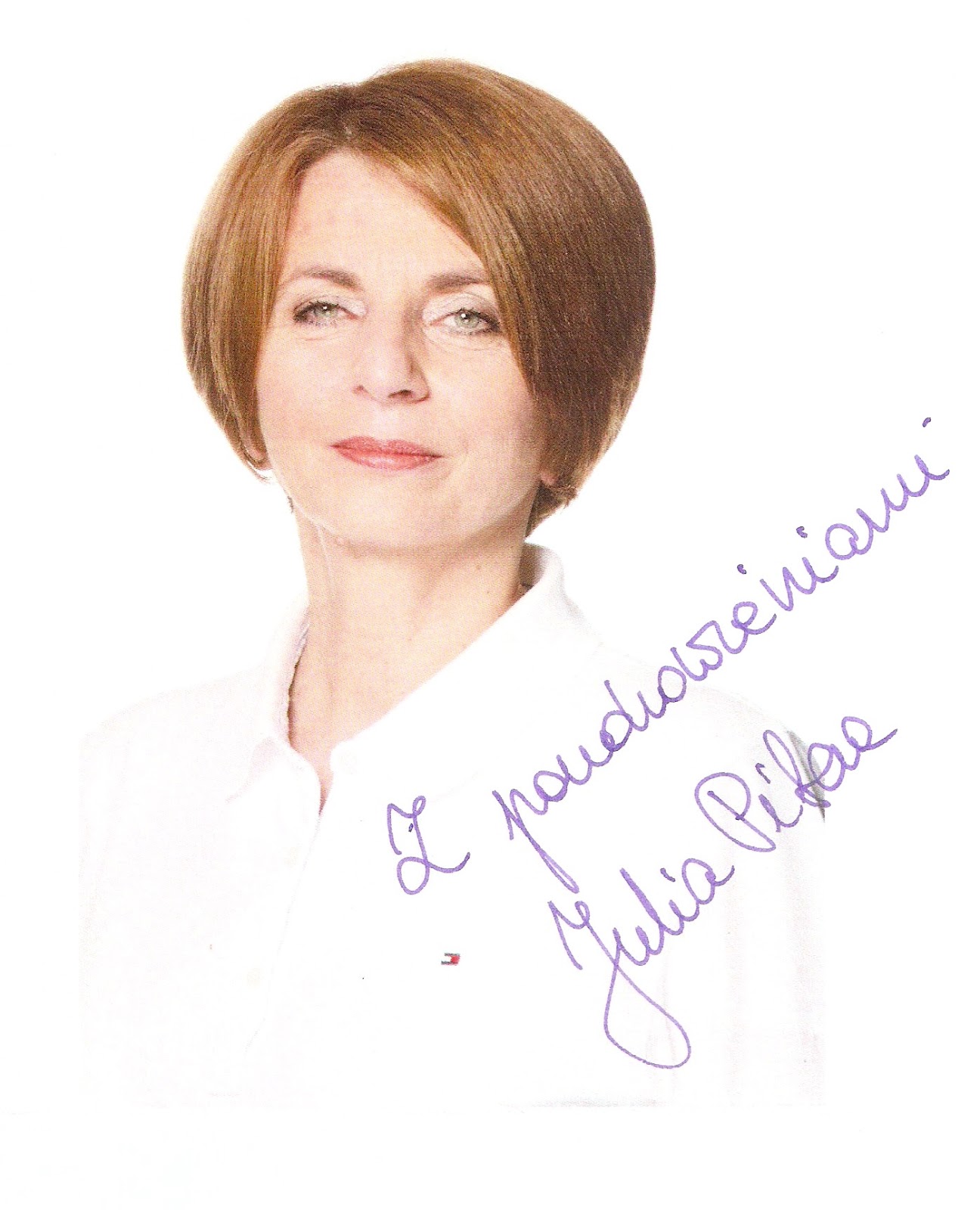 Chris Autographs: Julia Pitera