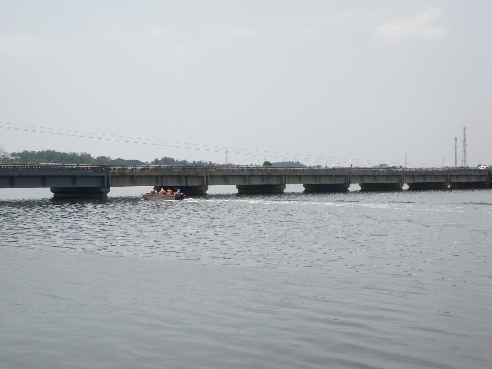 Tamilnadu Tourism: Muttukadu boat house