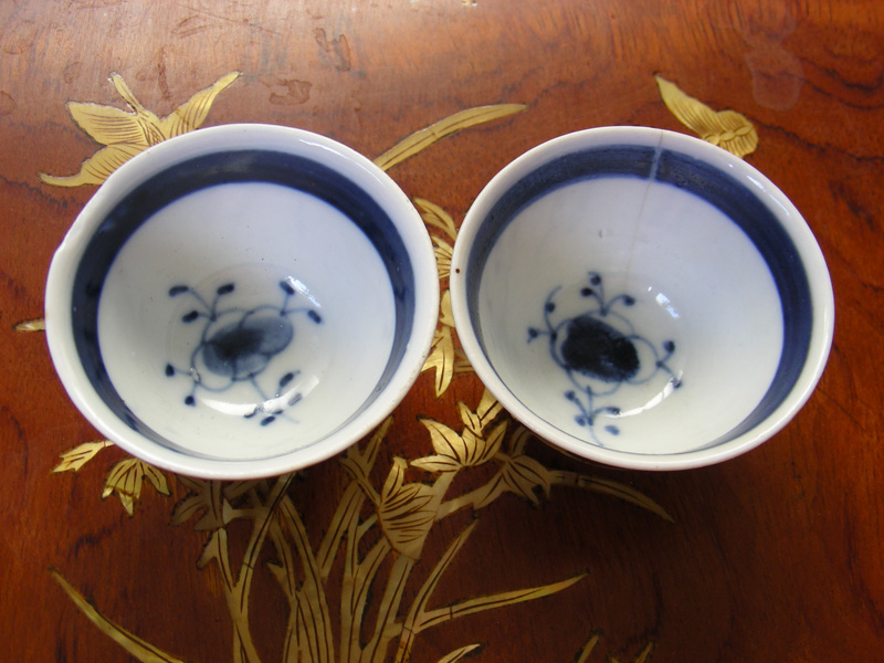 Tea Obsession: 1700's Antique Batavian Cups