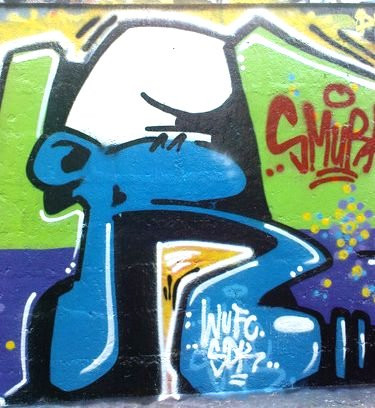 Art-Sci: Smurfs Graffiti: BLUEhahaha!