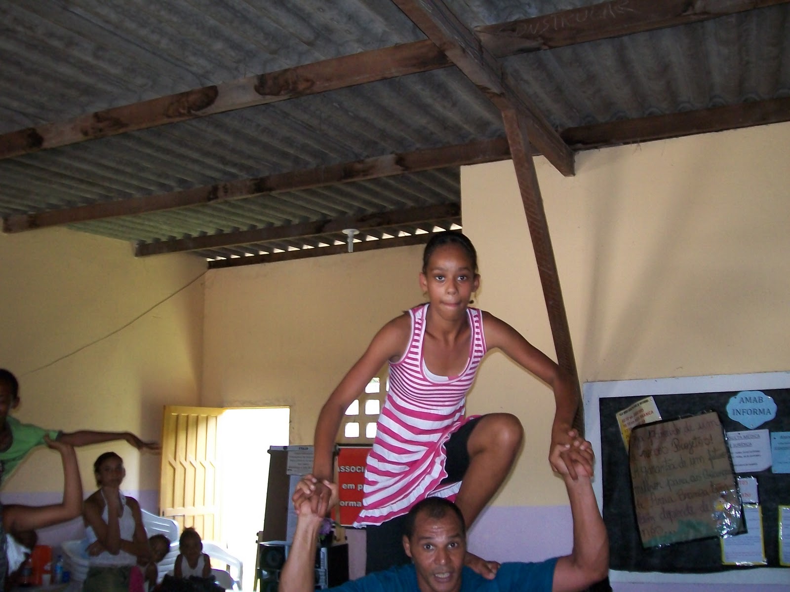 Histórias Invisíveis: AREIA BRANCA