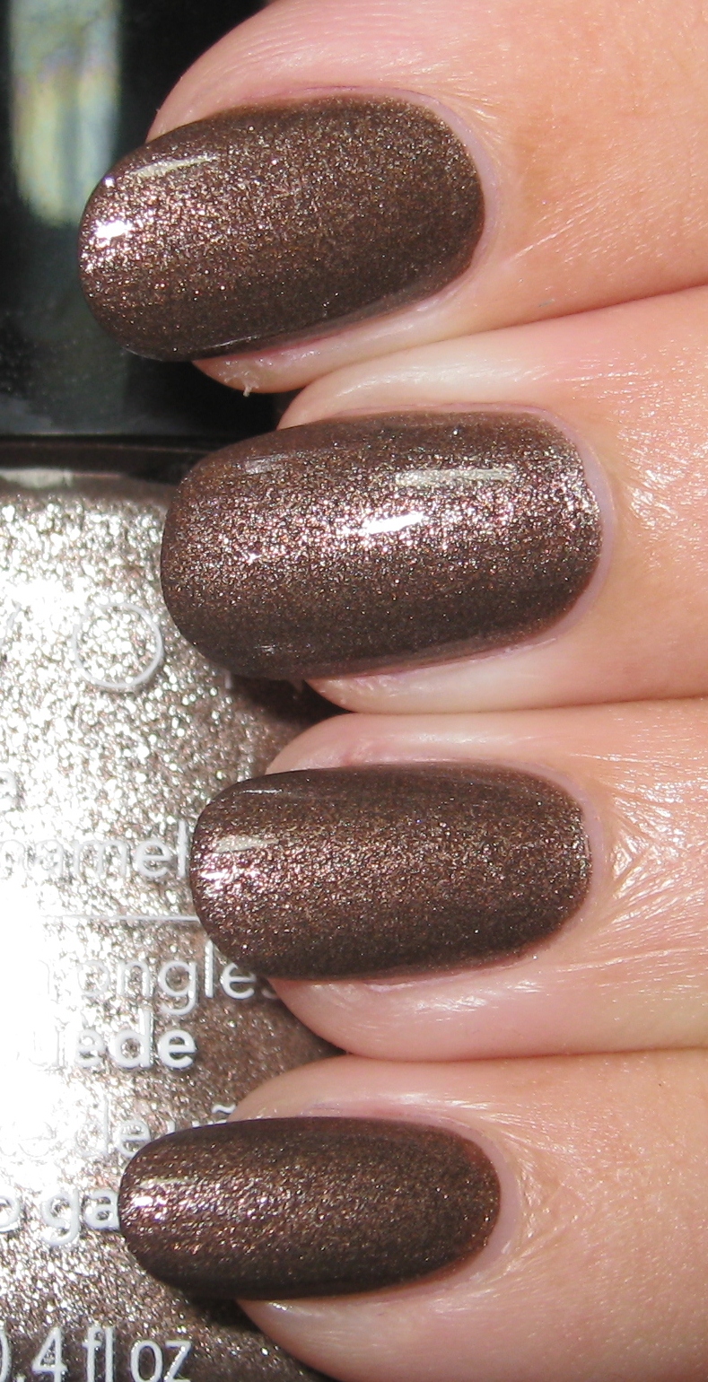 Pretty Little Bottles: Avon Suede nail enamel in Touch of Taupe