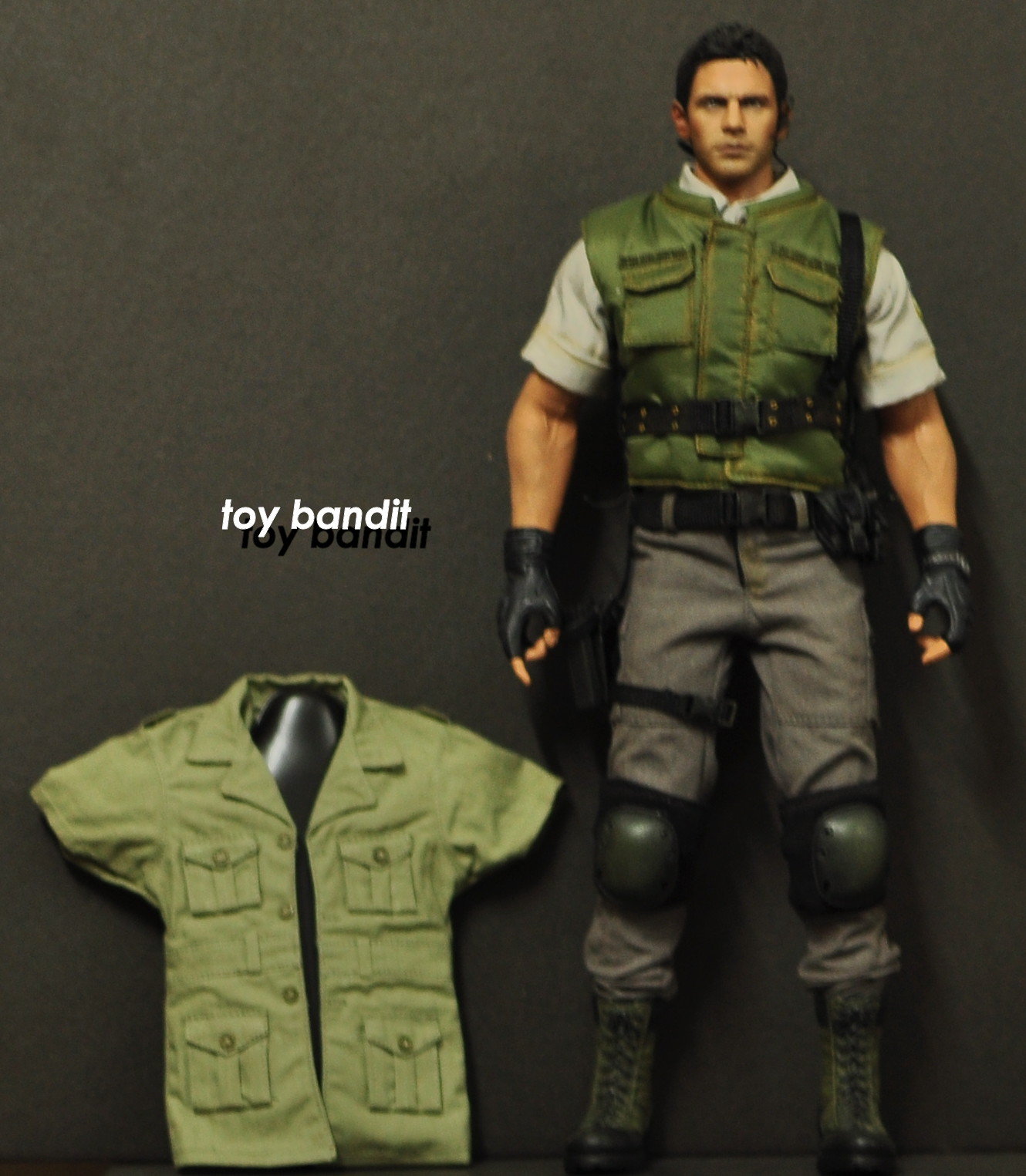 toy banditz: CHRIS REDFIELD S.T.A.R.S. VER. BY HOT TOYS